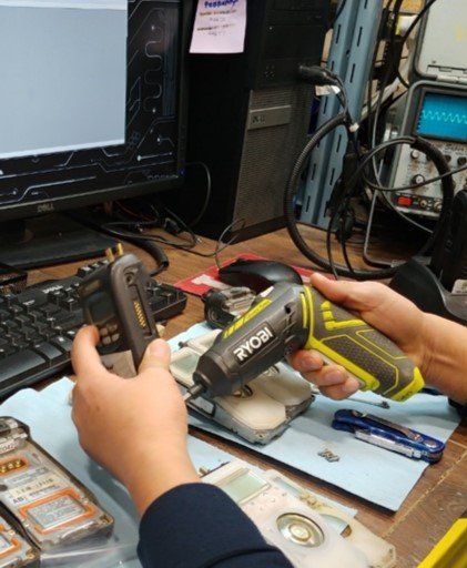 Two-Way Radio Maintenance: 7 Benefits